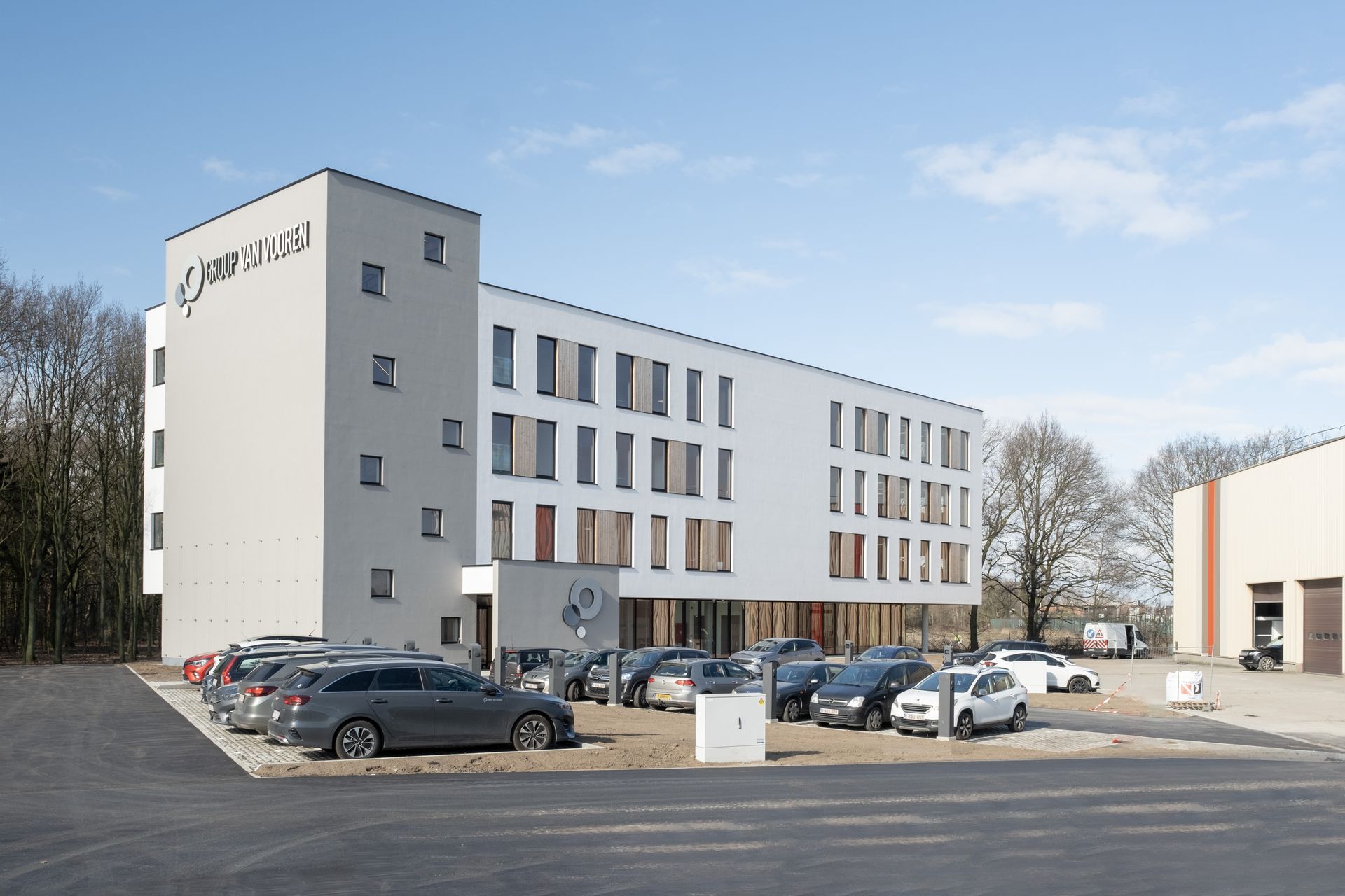 Contact | Group Van Vooren